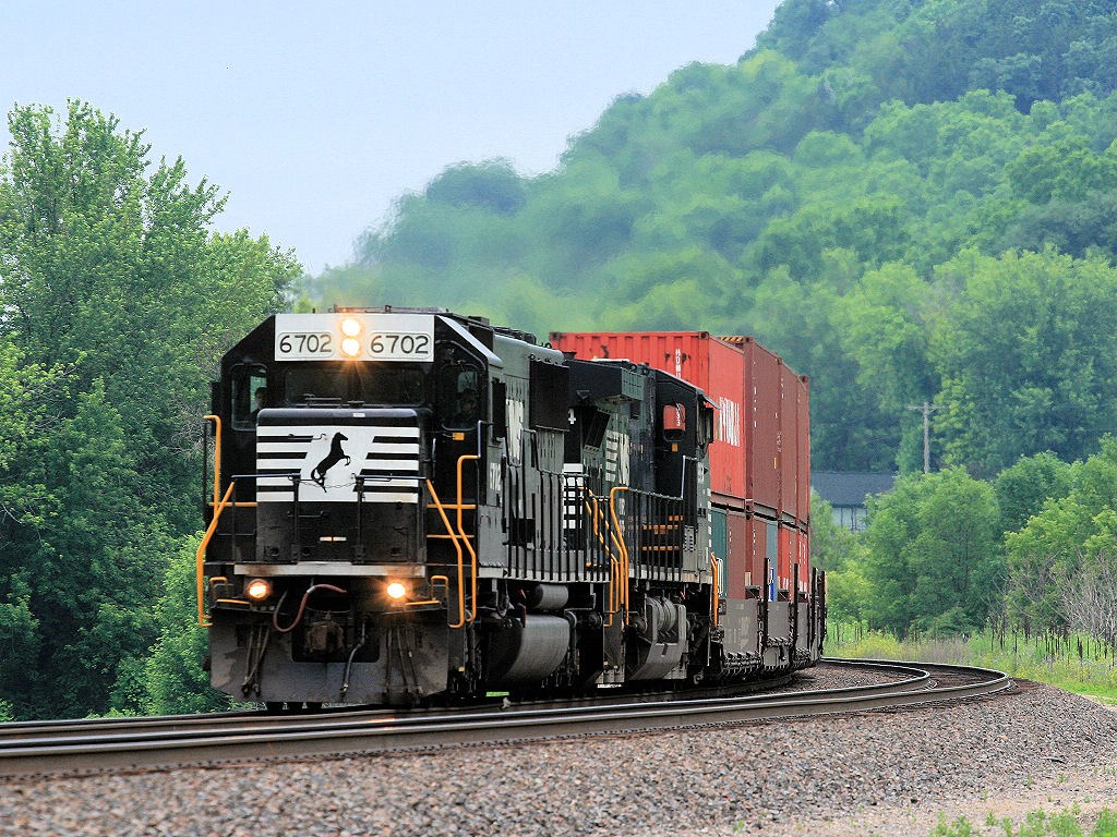 NS 6702